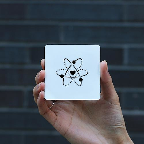Neutron Tattoo - Semi-Permanent Tattoos by inkbox™ - Inkbox™